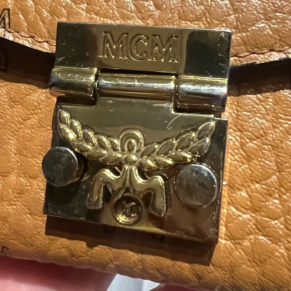 MCM | Bags | Mcm Tracy Wallet On Chain In Visetos | Poshmark